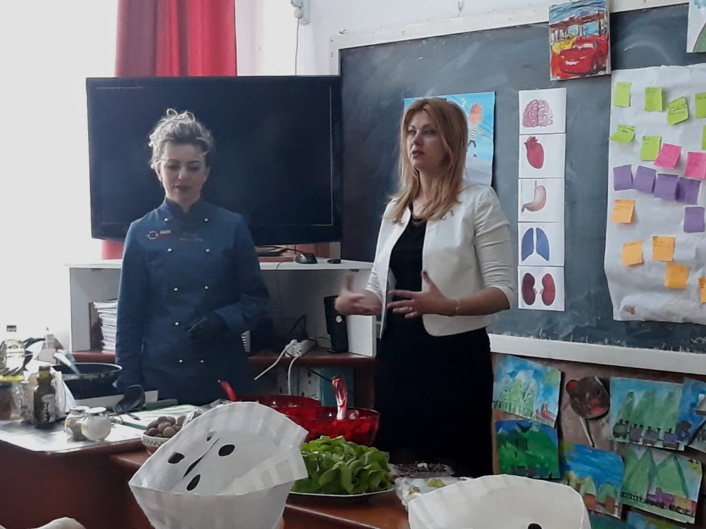 Deputatul Maricela Cobuz a participat la un atelier gastronomic la ...